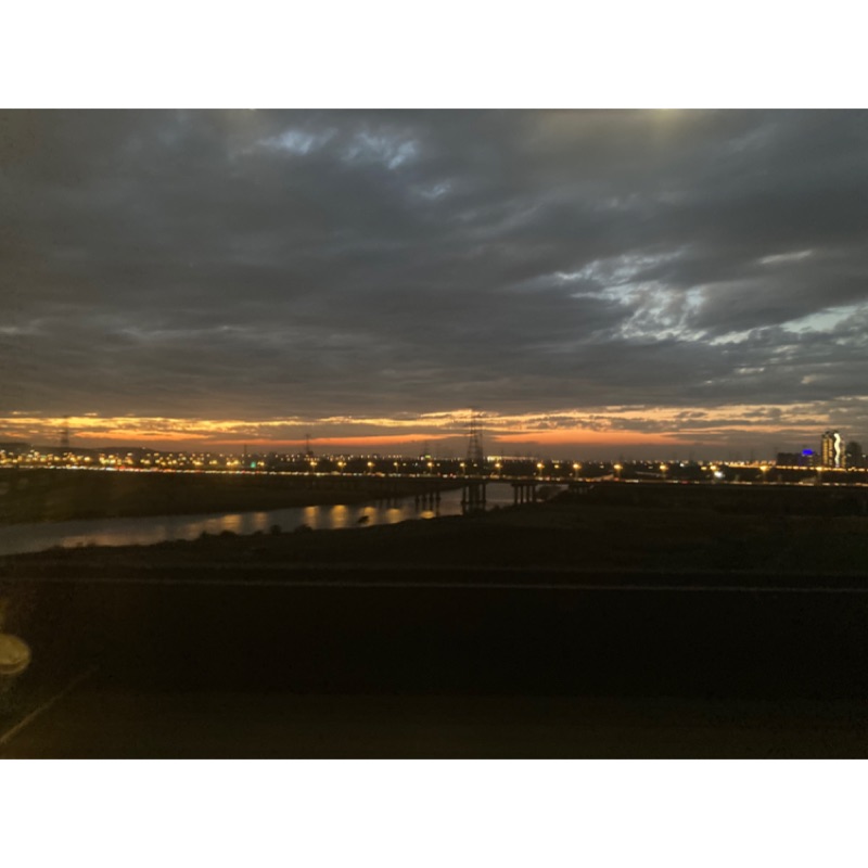 manow manow, 線上商店 | 蝦皮購物